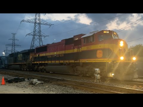 Crazy Lashup!! SD70MACe leader! KCS 3903 leads CPKC BAL-19 with CSX 5269 trailing! - YouTube