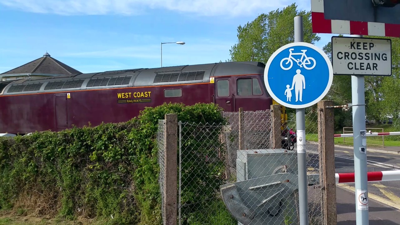 Class 57 57313 and 57315 out of Minehead station - YouTube