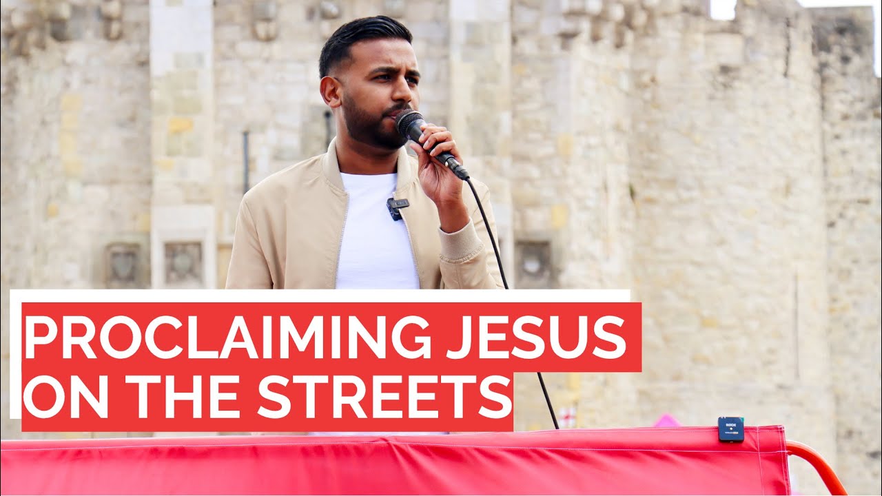Preaching the Gospel on the streets - YouTube