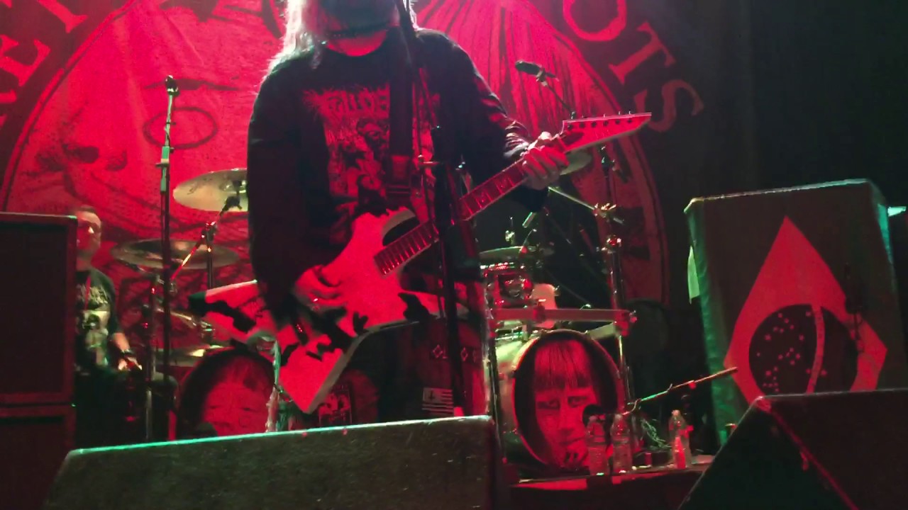 Max and Igor Cavalera - Burn Stubborn - YouTube