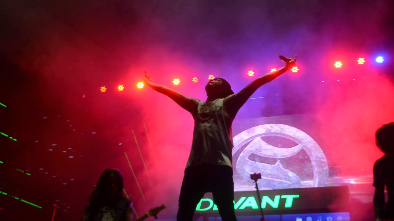 Cariño Brutal / Killing In The Name - Slapshock (Live @ SM Mall of Asia ...