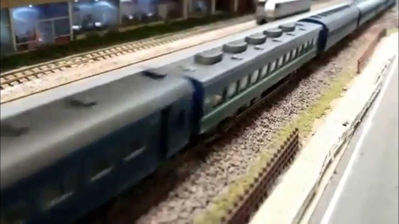 Nゲージ SL C62重連[急行ニセコ ] - YouTube