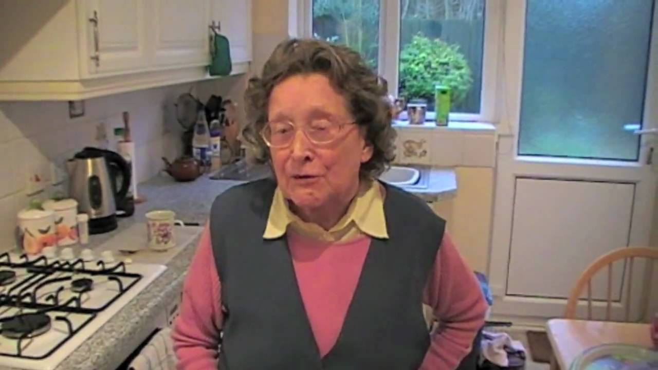FUNNY OLD LADY - YouTube