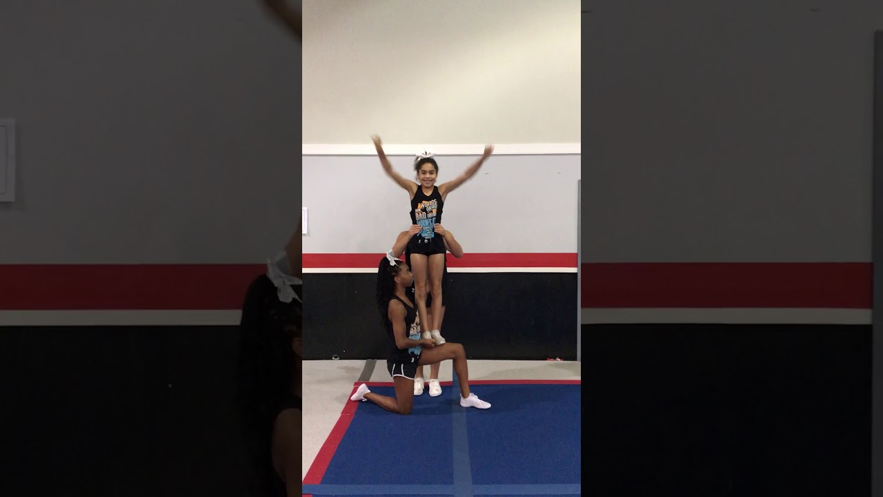 Knee Stunt 2 Legs - YouTube