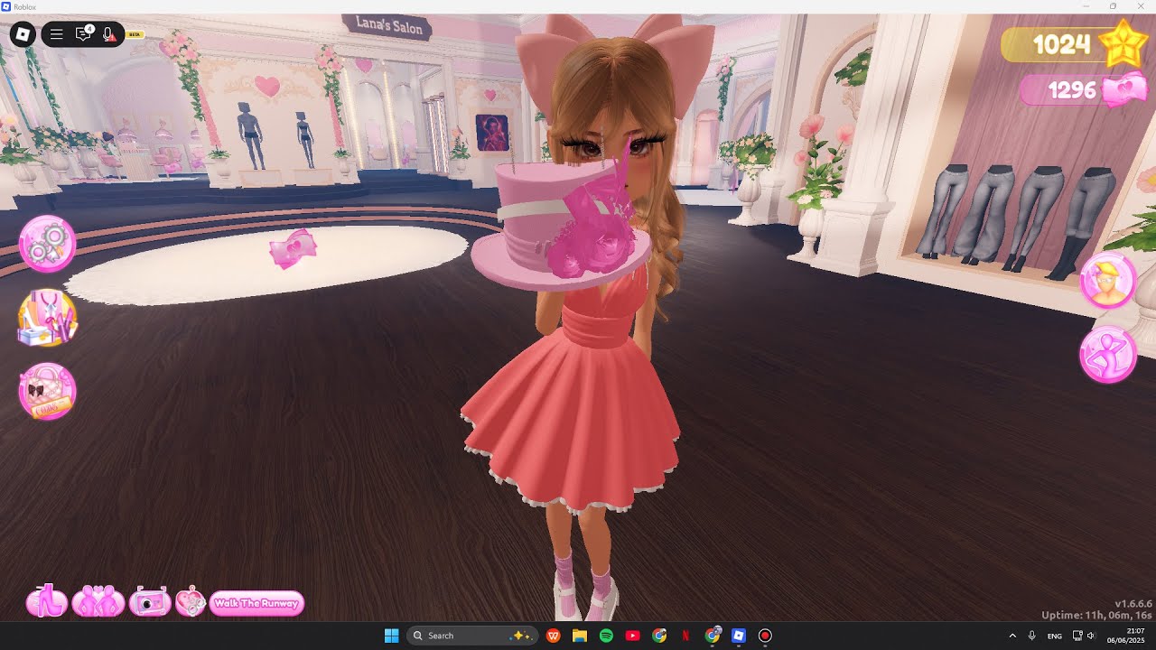 🎂 Secret Cake-Holding Hack in DTI?! 🍰👀 - YouTube
