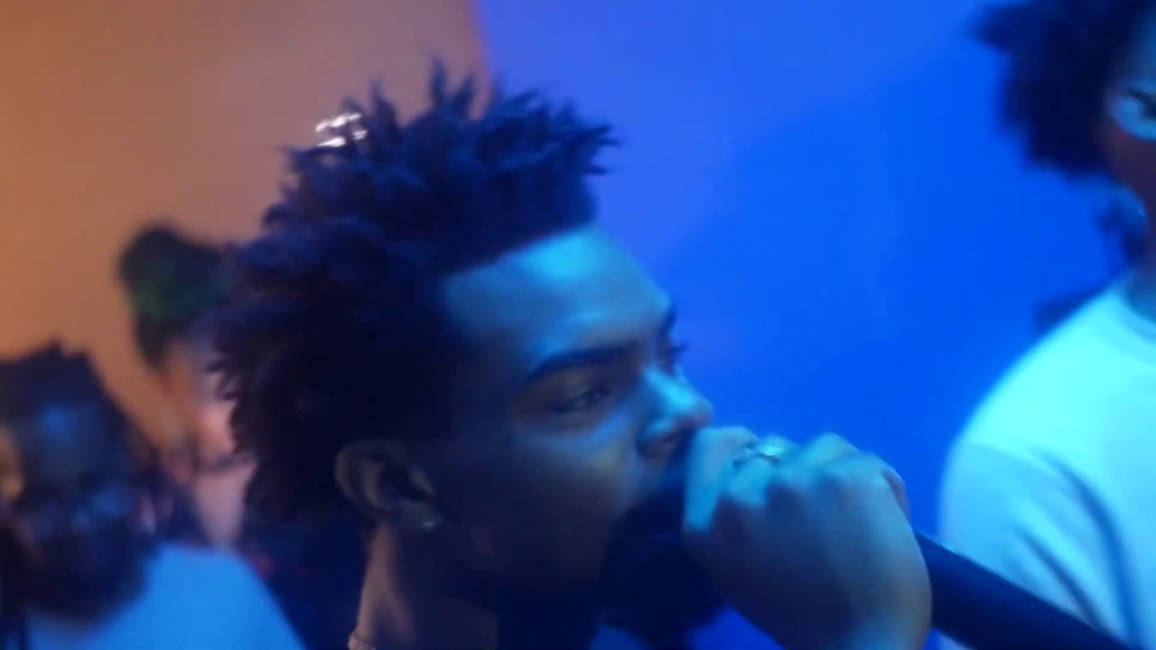 RayG Performs Big Dawg @QB - YouTube
