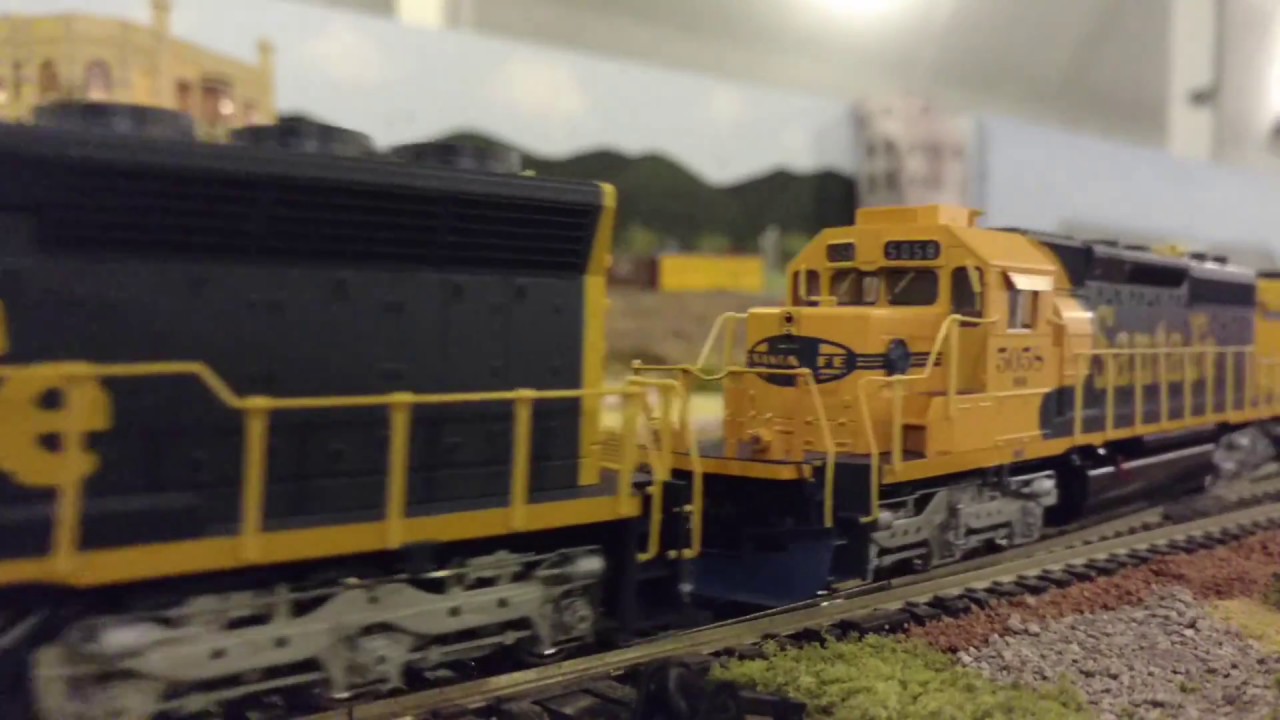 HO scale trains at the Wilson NC hobby shop 1-14-2017 - YouTube