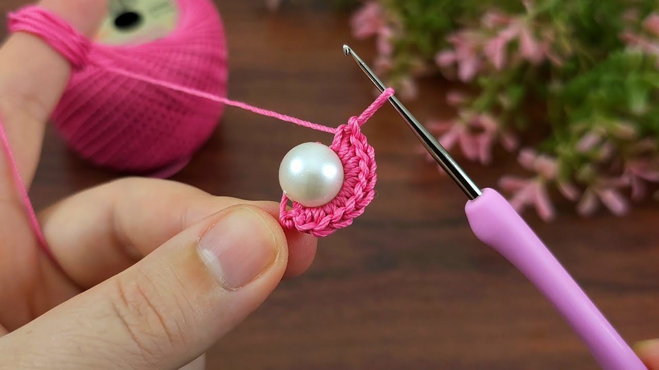 gorgeous pearl crochet earrings model - YouTube