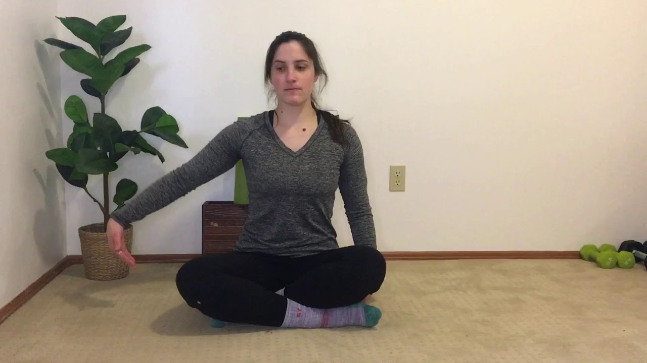 Static Stretch Upper Traps - YouTube