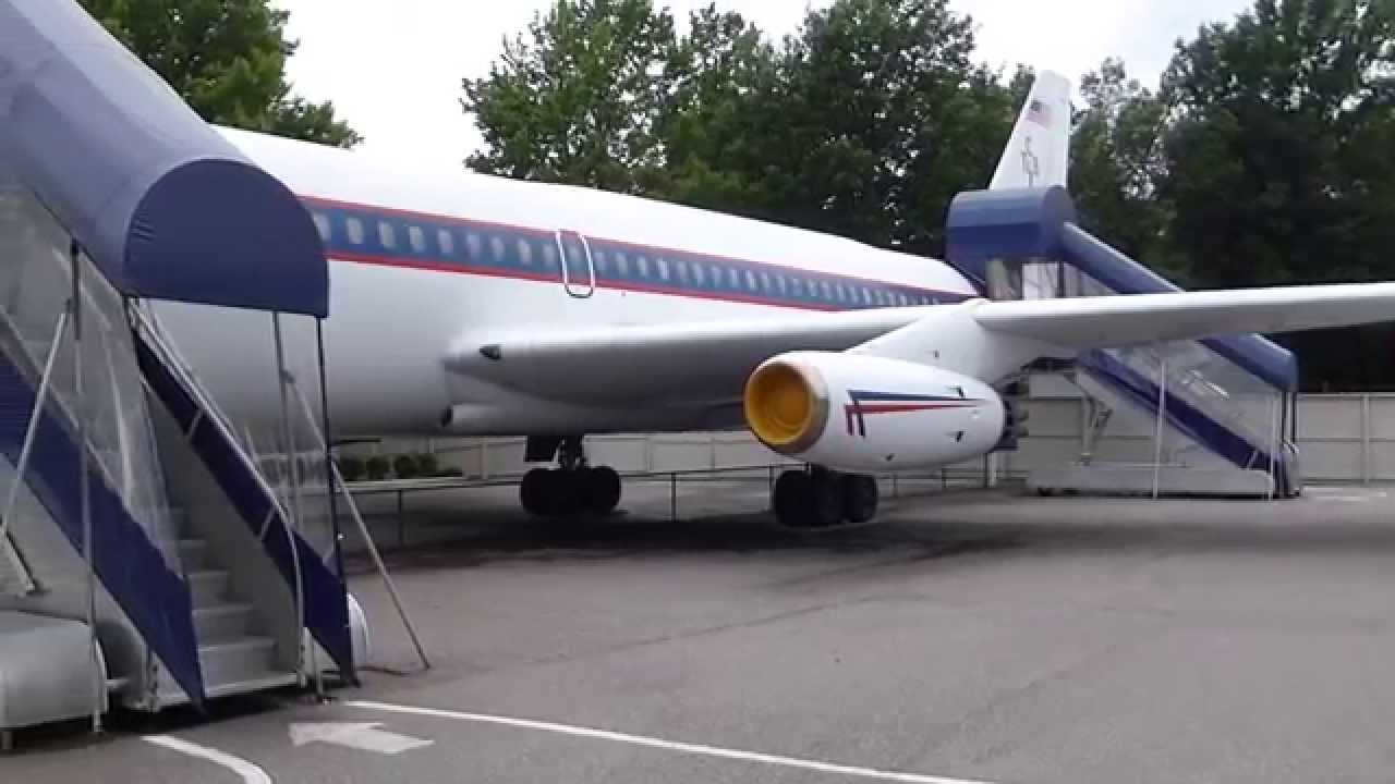 Elvis, Graceland, lisa Marie, Plane - YouTube