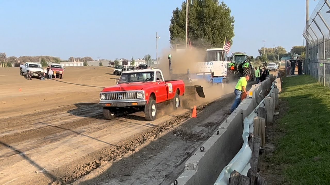 Full Pull and Rough Country Pullers Truck and Tractor Pull at the ...