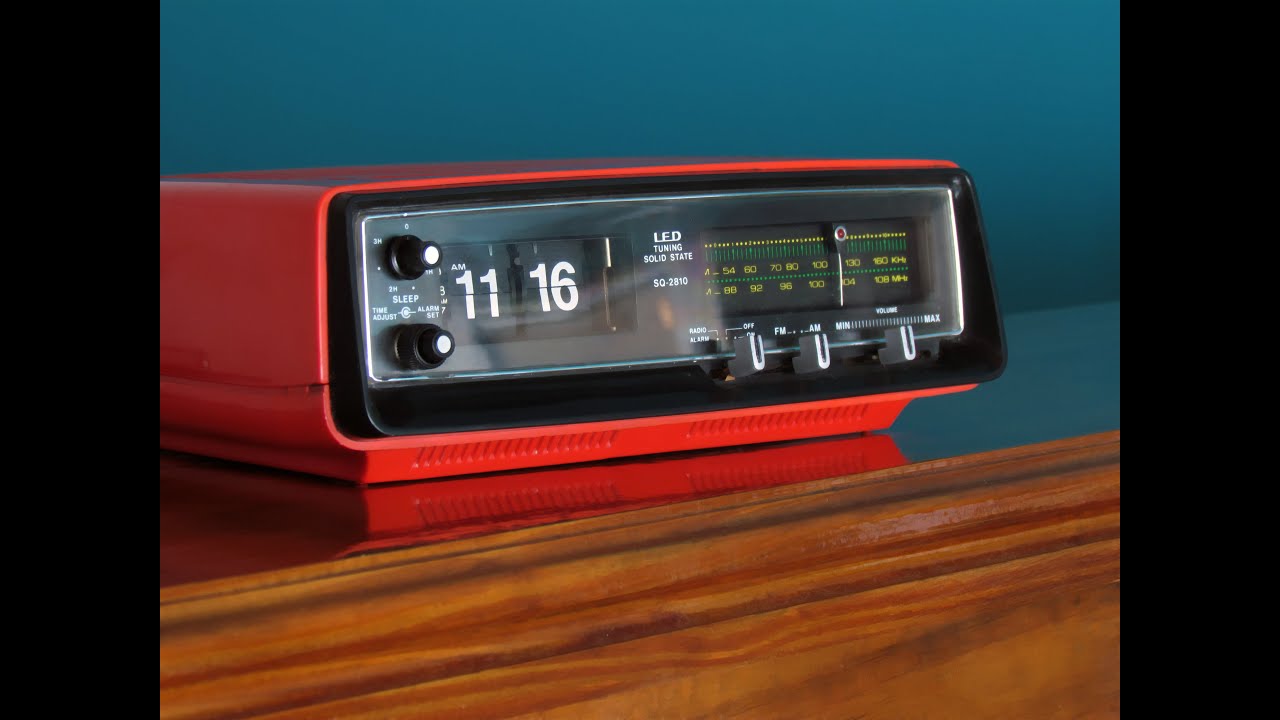 Flip Clock Radio AM-FM 1970 - YouTube