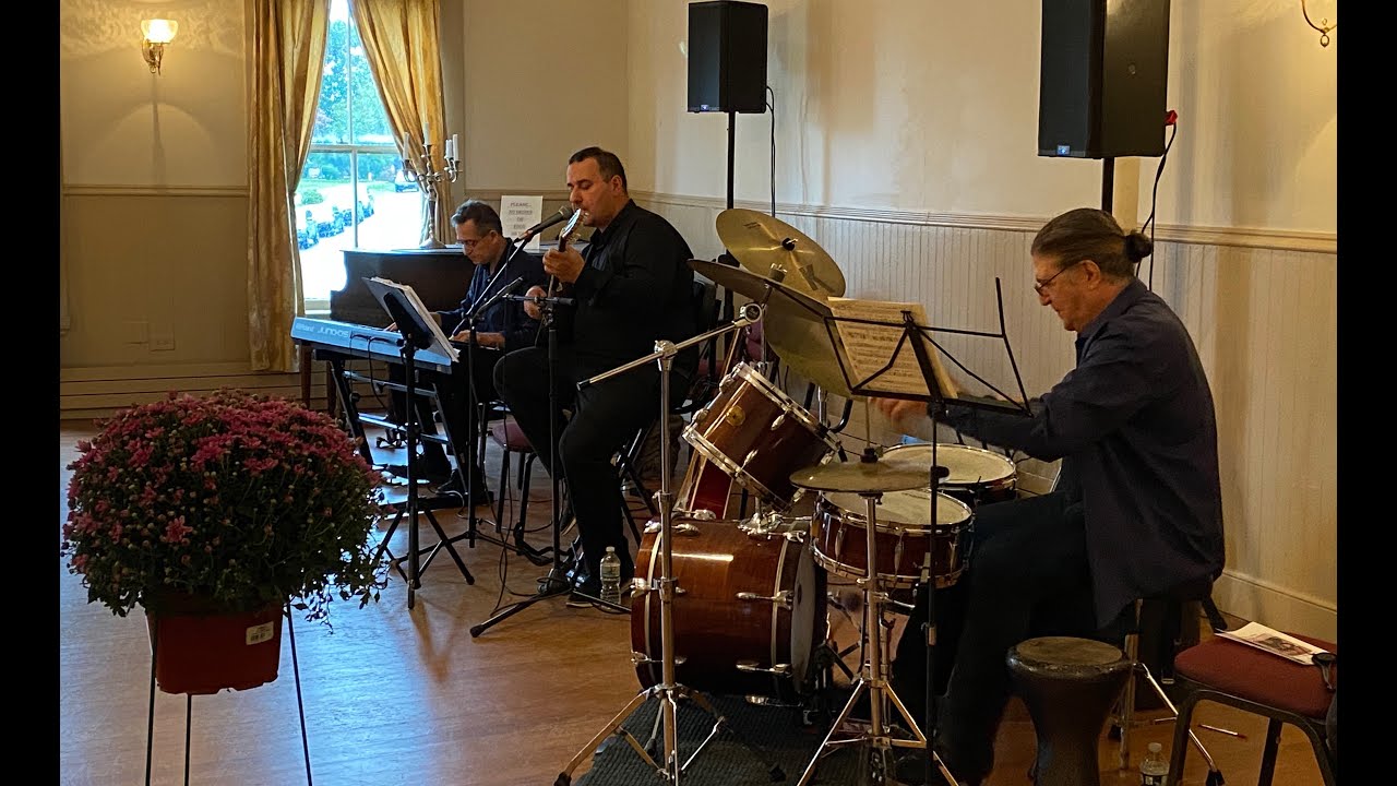 Traditional Music of Greece at the BHS Castle in Fort Totten - YouTube