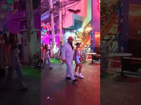 Rich & Famous or Pretenders ???            #money #fame #pretender #pattaya #music #shorts