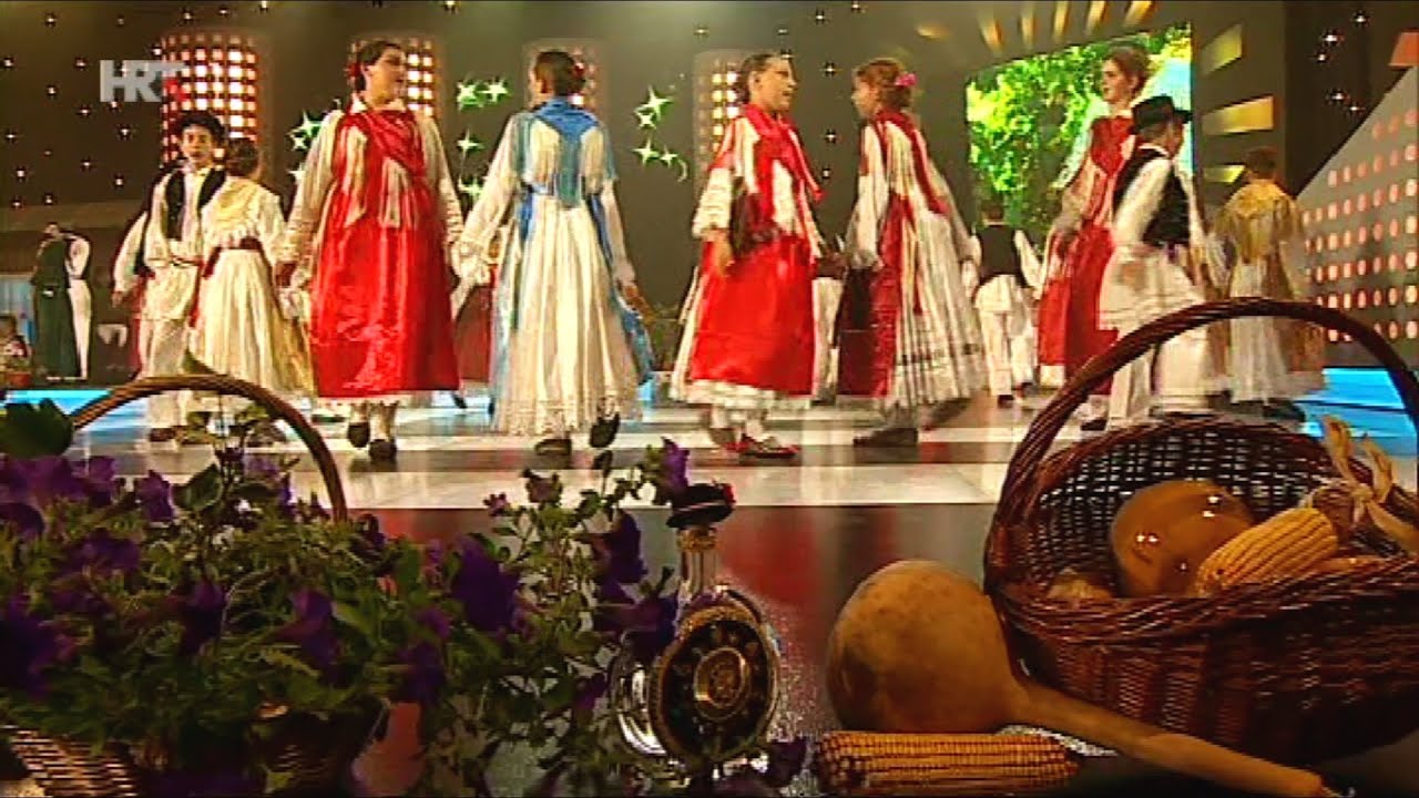 KUD "Sloga" Bapska ~ DJEČJE PJESME I PLESOVI • Lijepom našom u Iloku ...