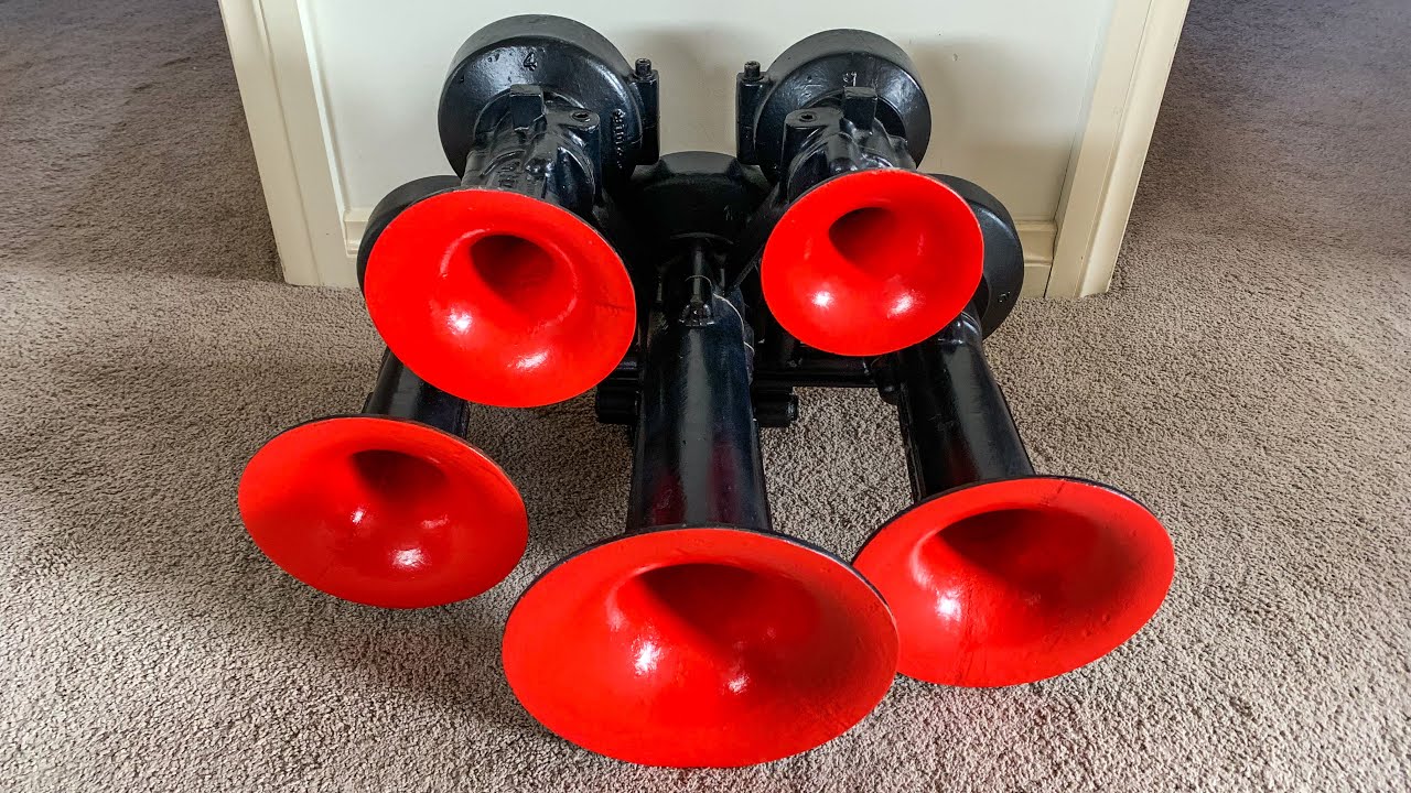 Nathan AirChime M5 Train Horn - YouTube