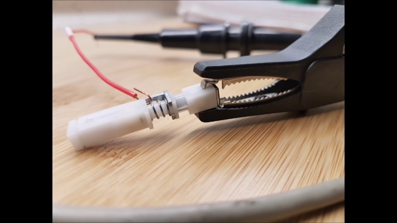 How a Lighter Works - YouTube