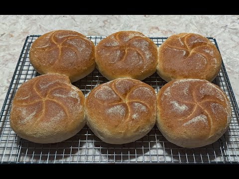 Widoff's Water Street Bakery Style Bookie (Bulkie) Rolls - YouTube
