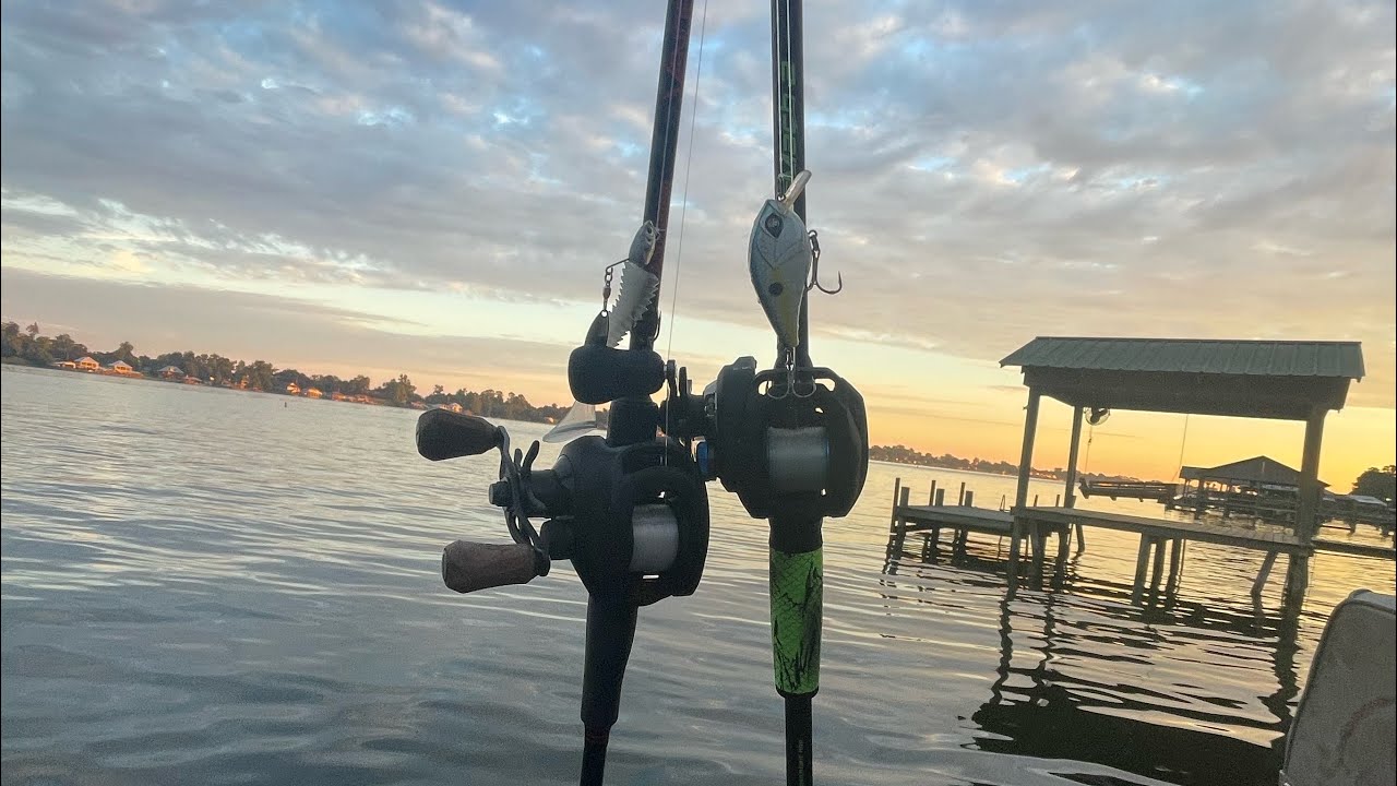 Fishing false river (we suck at fishing) - YouTube