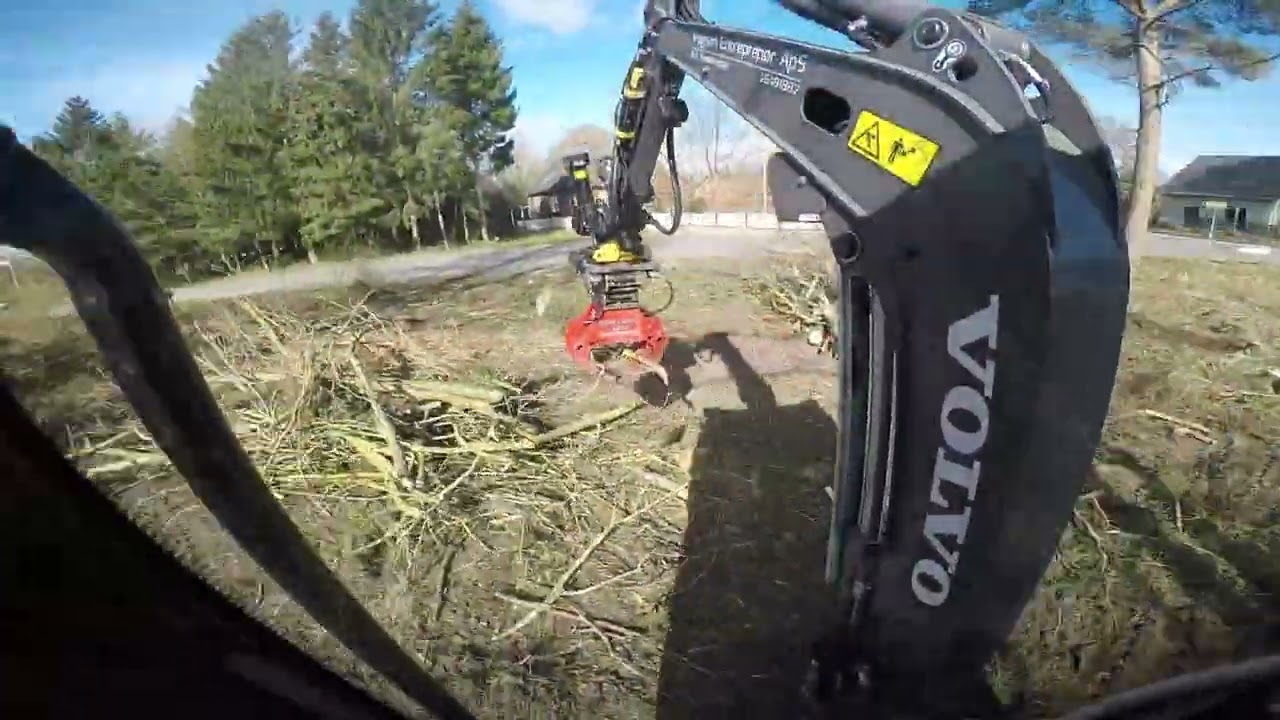 Volvo ECR25 engcon ec 204 - YouTube