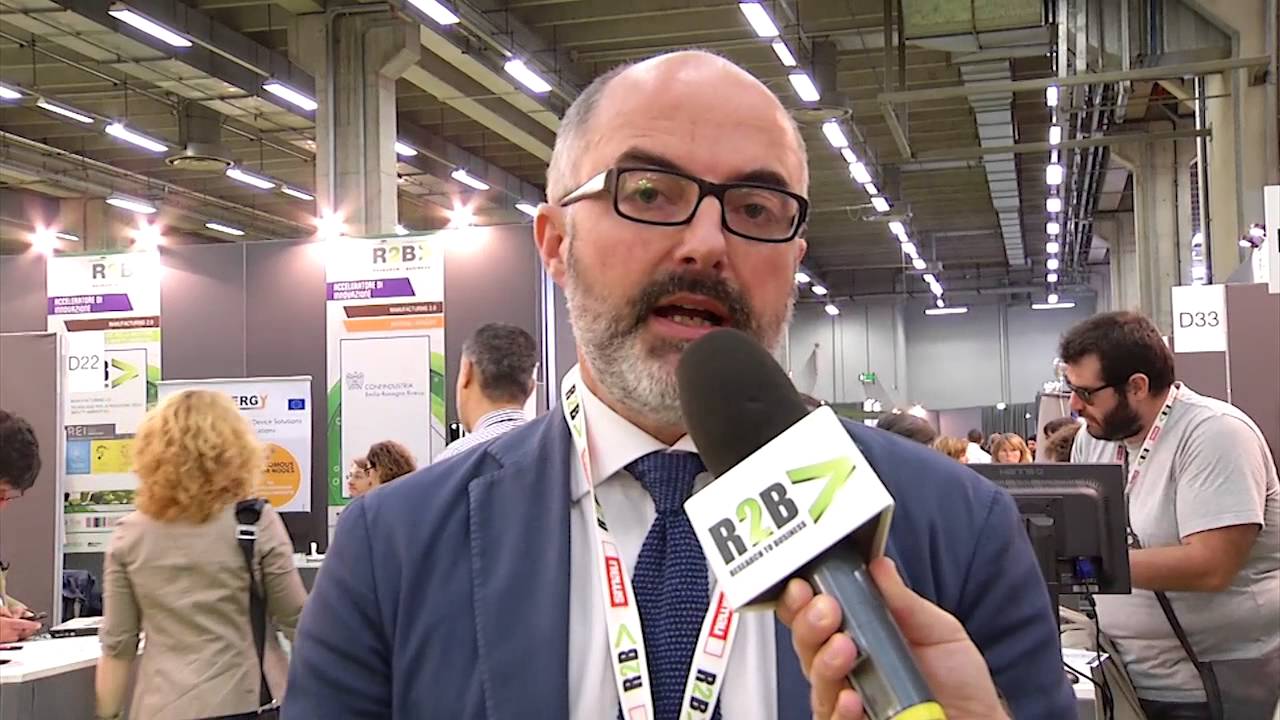 #R2B 2014 - Stefano Micelli - YouTube