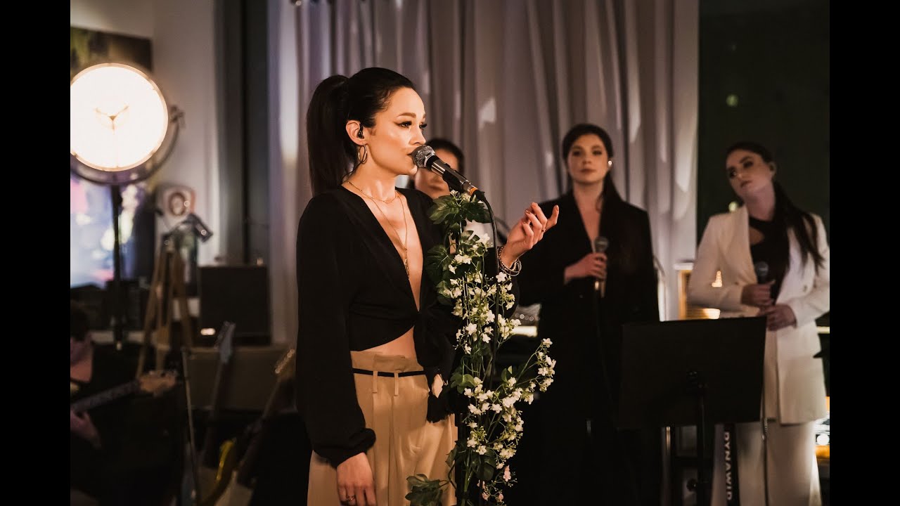 Basia Janyga - Korzenie live - YouTube