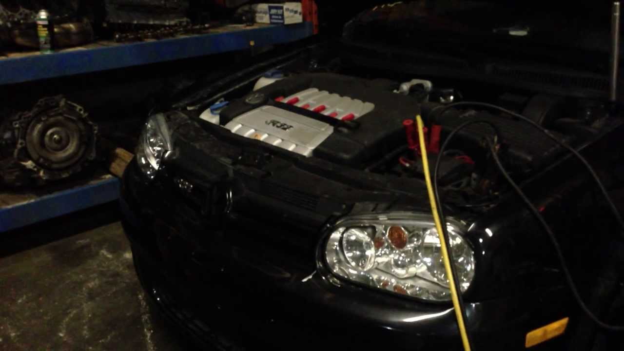 04 VW R32 Engine Run - YouTube