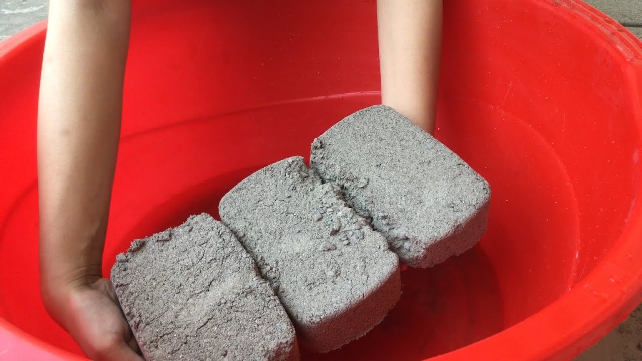 ASMR GRAINY CEMENT BLOCKS CRUMBLING IN WATER 💦 | CRUNCHY SOUNDS ...