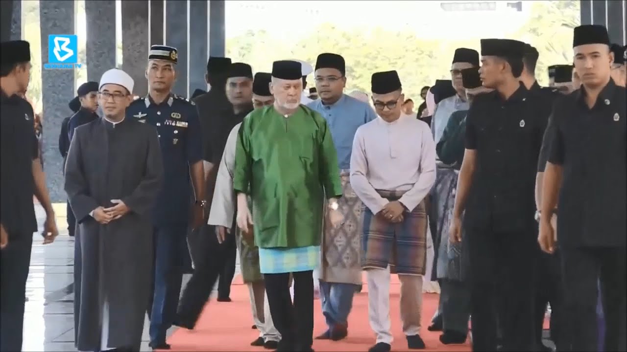 King, Queen grace Yasin Recital, 'Doa Selamat' ceremony - YouTube