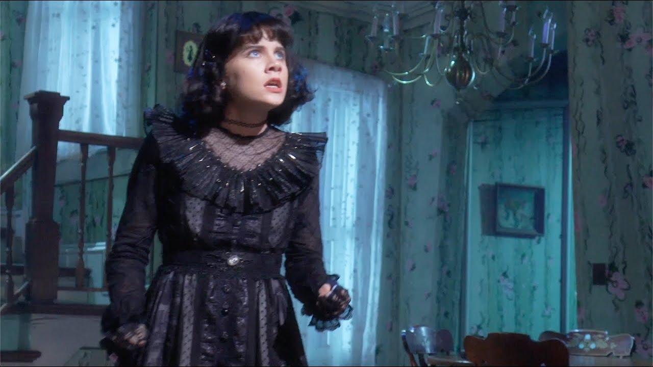 "Dead Mom" | Beetlejuice The Musical - YouTube