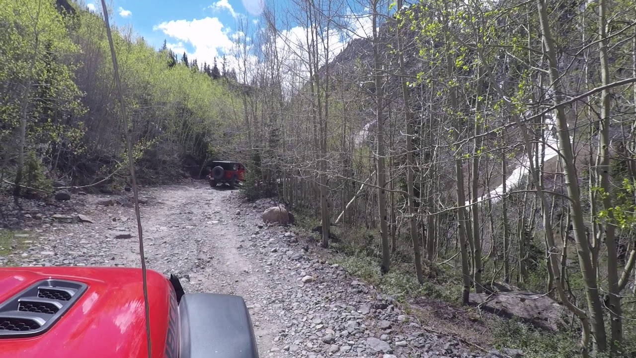 Jeep climbing Engineer Pass Ouray Colorado - YouTube
