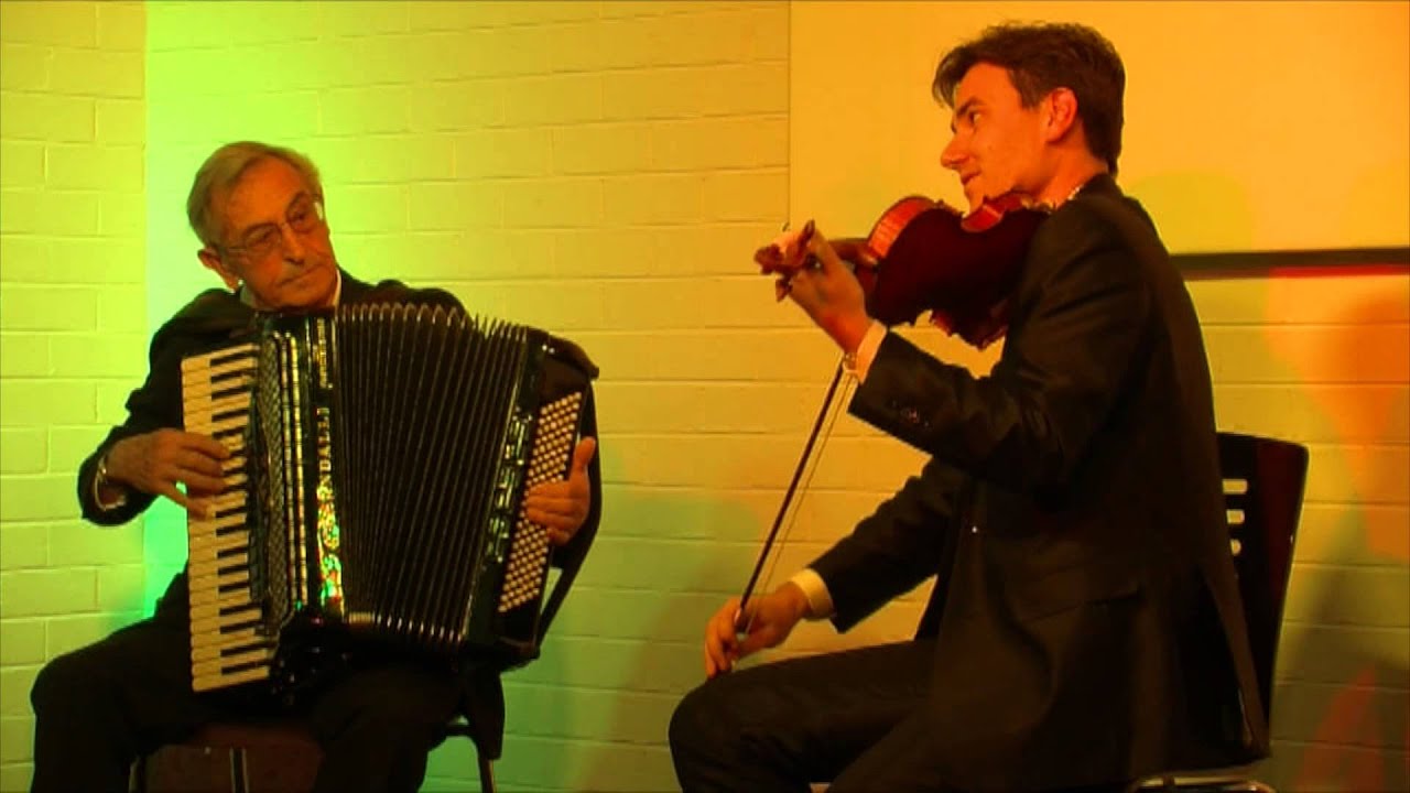 Arriverderci Roma (Enzo Toppano & Vov Dylan) - YouTube