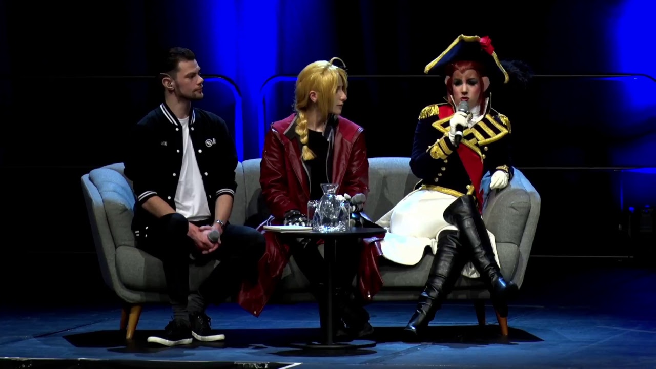 AVCon 2018-Main Hall-Cosplay - YouTube