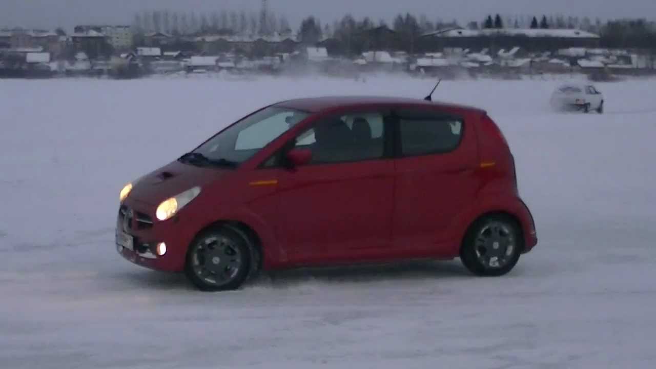 Subaru R2 Drift on ice - YouTube