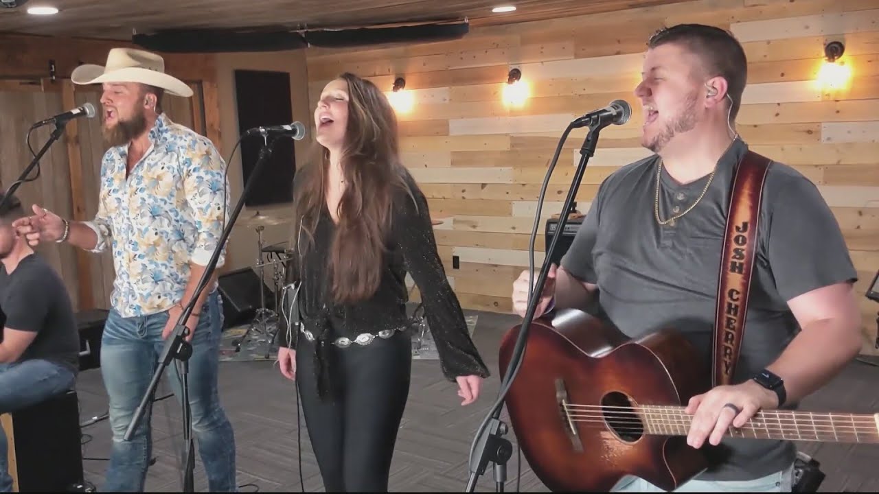 "The Chain" by Fleetwood Mac cover -Isaac Kenneth & Friends - YouTube