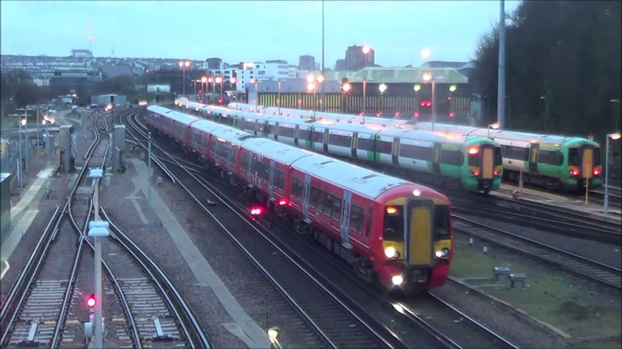 GX Electrostar class 387's at Lovers Walk, 16th December 2017 - YouTube