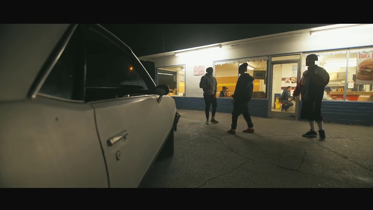 The Notorious B.I.G. ft. 2pac - runnin' - YouTube