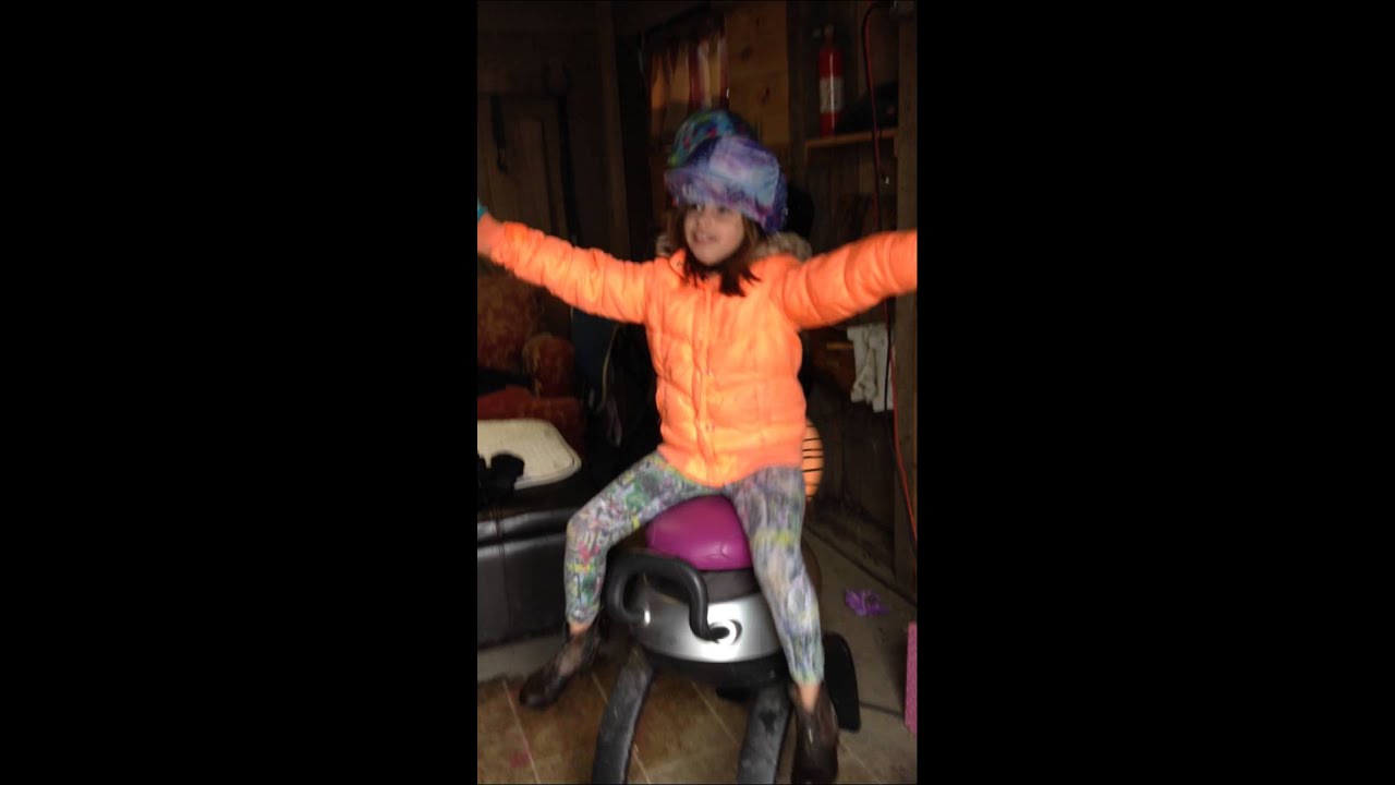 Avery on igallop. ....crazy kids - YouTube