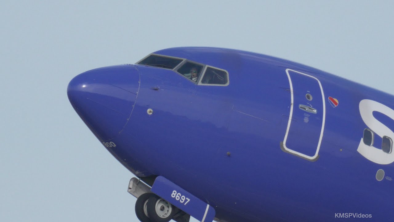 Southwest Slow Motion Cockpit Close Up Takeoff MSP/KMSP - N8697C ...