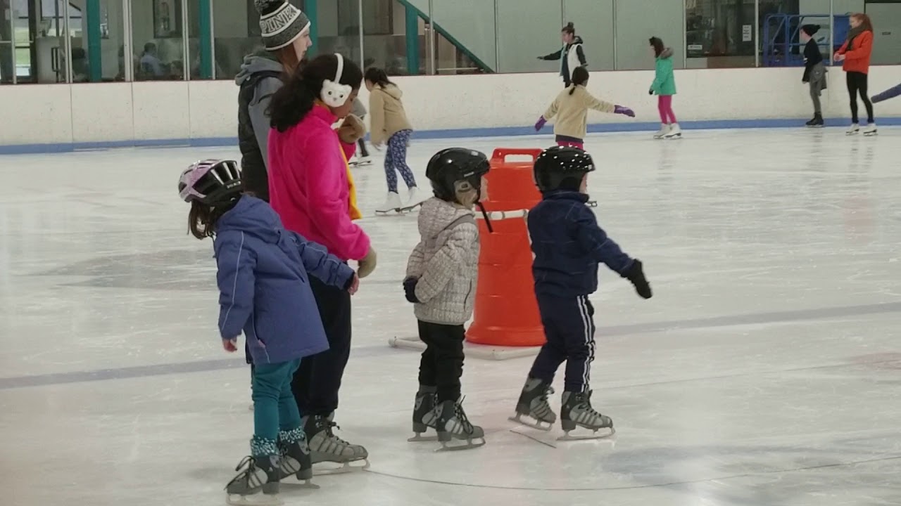 Eva Etter improving her ice skating 2017 - YouTube