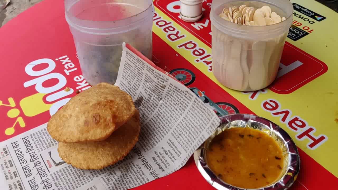 Lucky Fast Food Corner || Gurgaon || Best Kachori and Bermi Poori ...