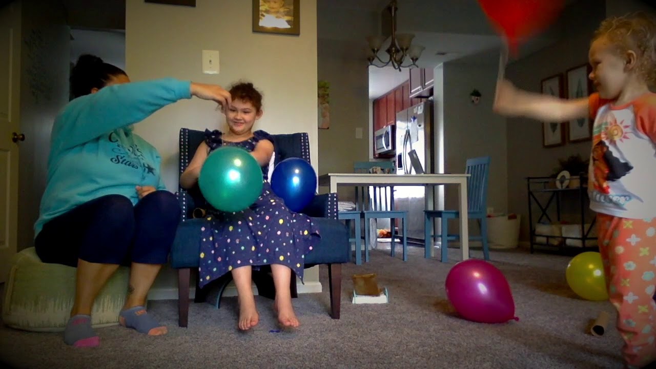 Balloon Volley - YouTube