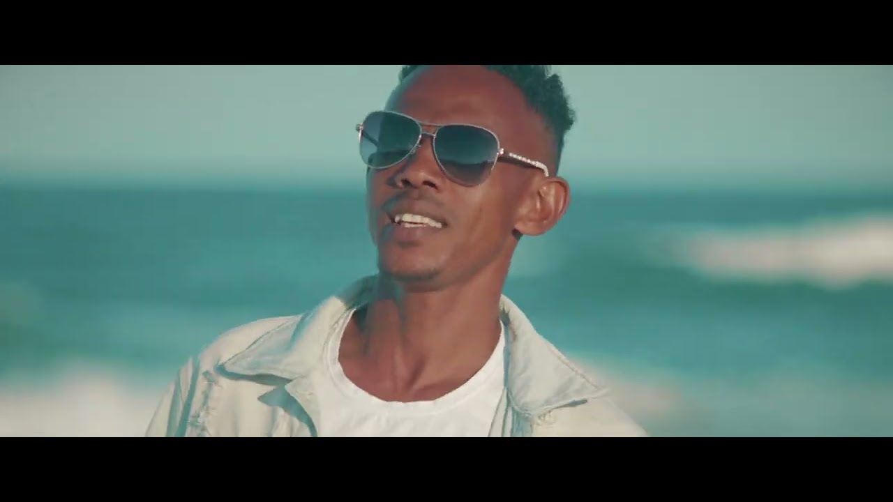 TINTIN-Ambarao agny ( Clip Gasy officiel ) - YouTube