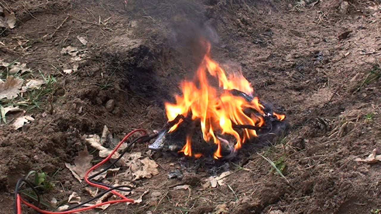 Fire Explosion - 6S Lipo burns in an Lipobag - YouTube