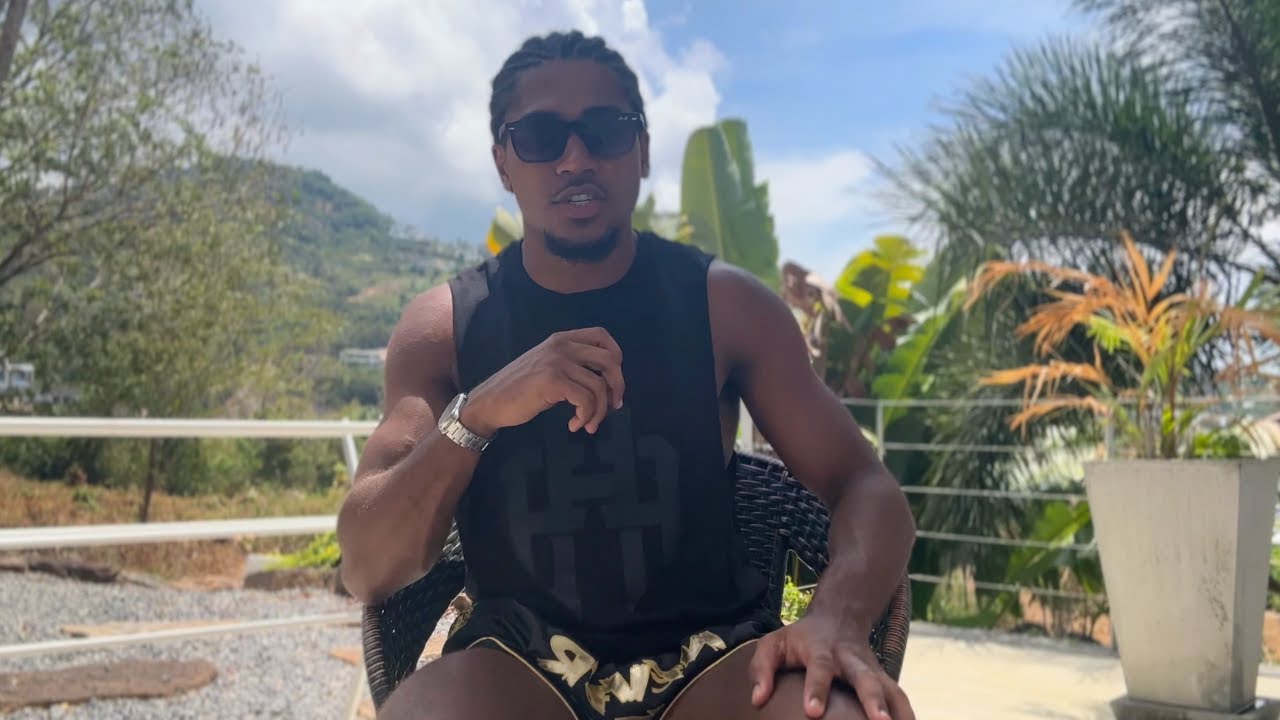 These 3 books will make you rich in sales - YouTube