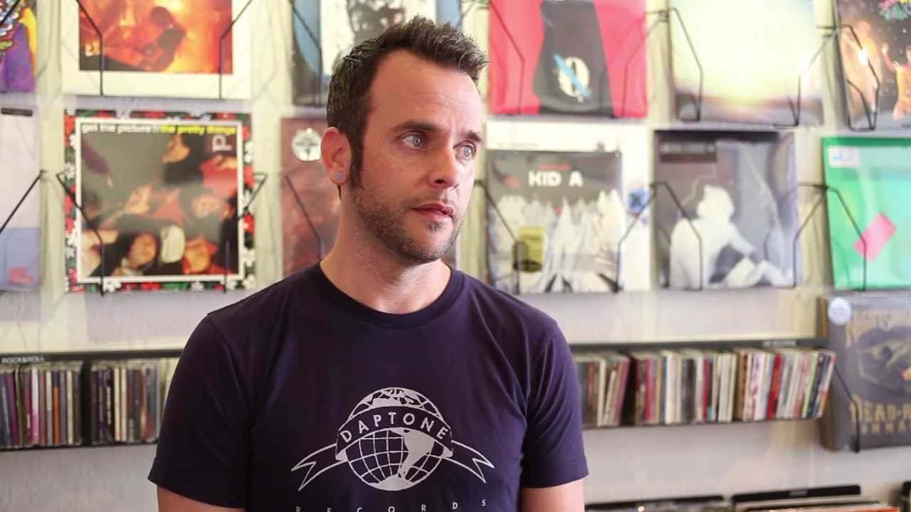 Feelit Record Store - YouTube
