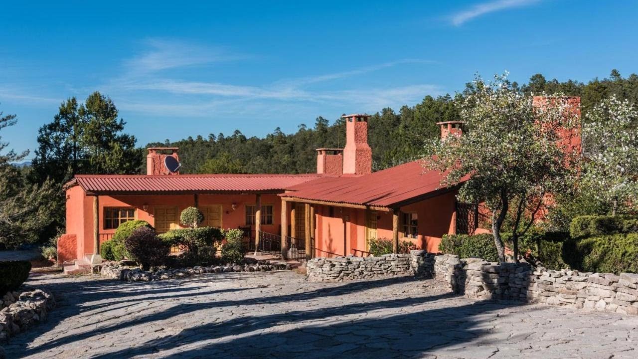 Hotel Barrancas del Cobre, Areponapuchi, Mexico - YouTube