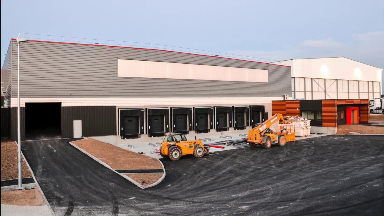 Construction Entrepôt GT Logistics - 8 mois en 3 mins - YouTube