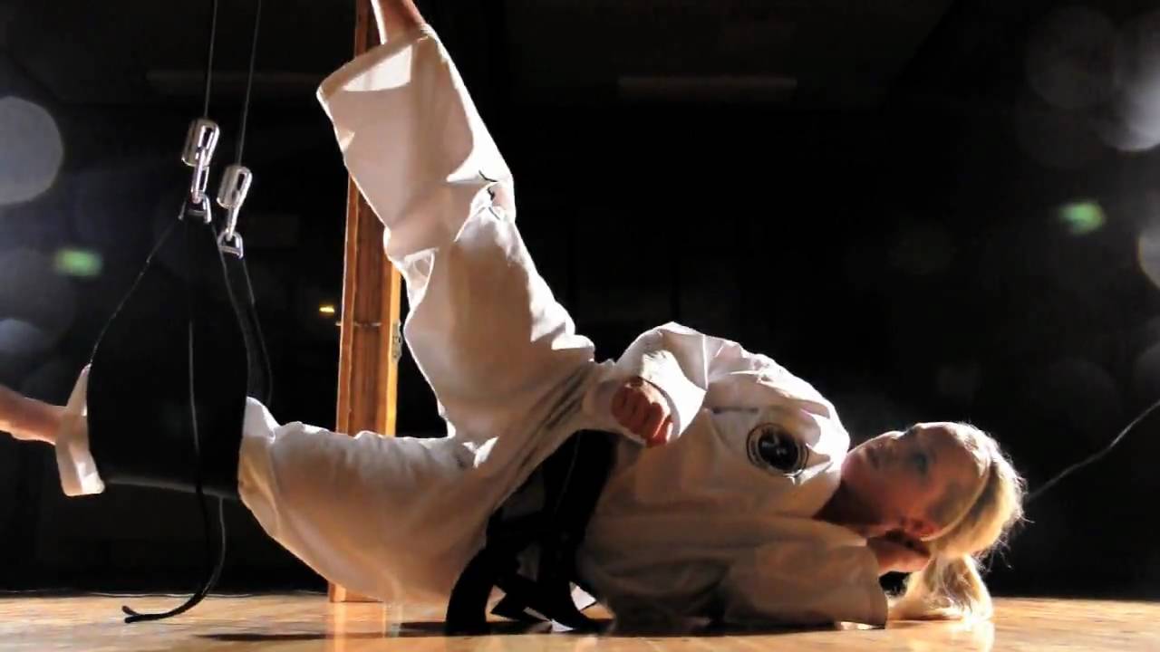 Sling training for Athletes - YouTube