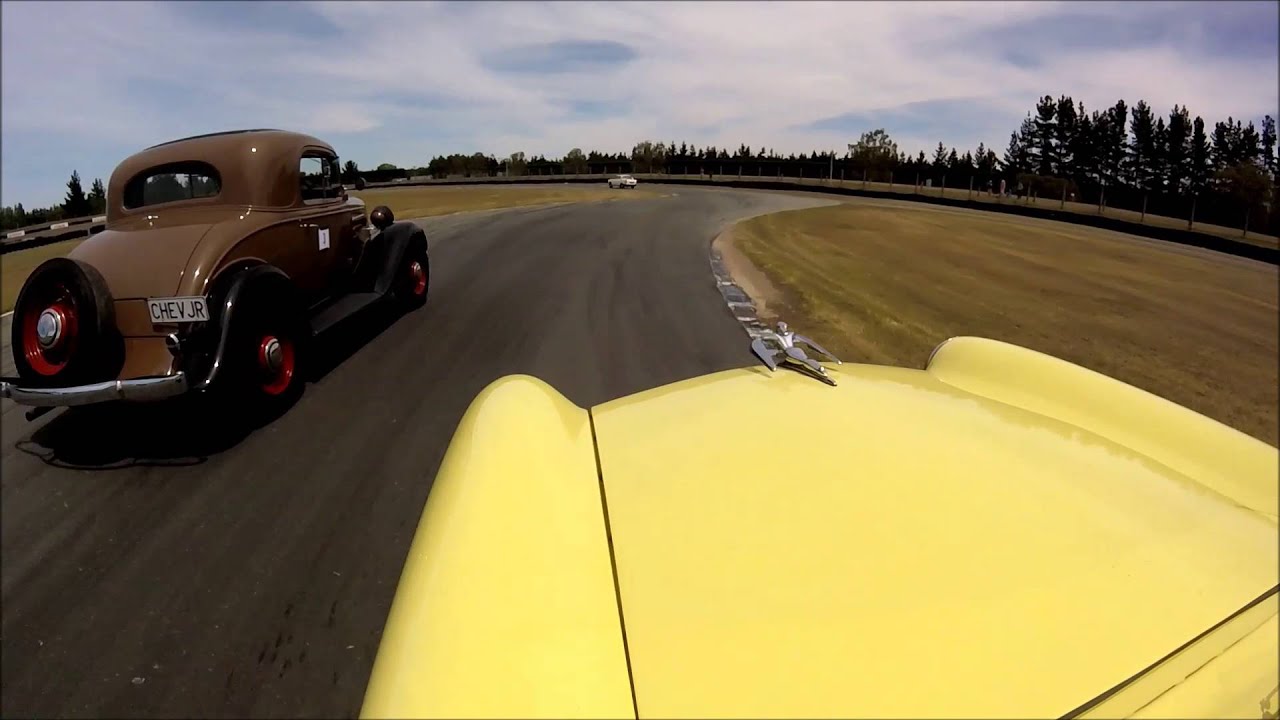2016 Nash Metropolitan, VCC Levels Raceway Timaru - YouTube